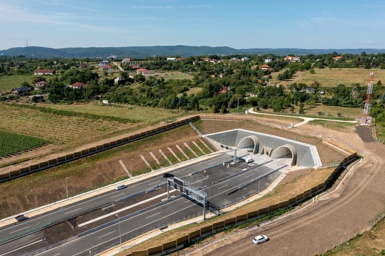 The fine-tuning of the M85 tunnel is on track