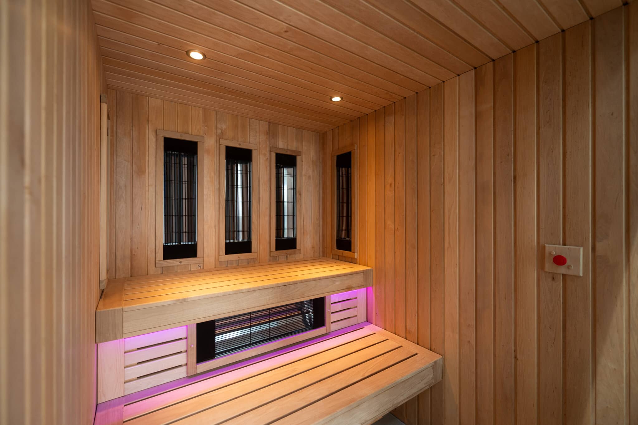 Two pools, 536 square metres of water surface – Balaton's capital city ...